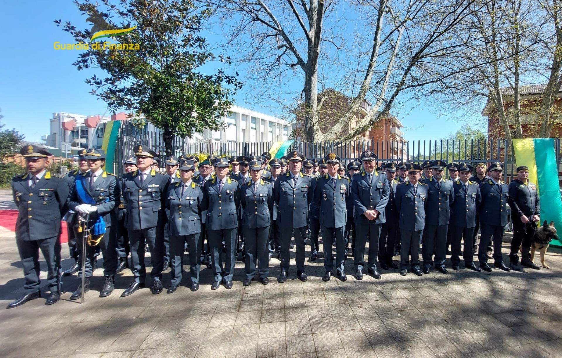 Visita del Comandante dell’Italia Meridionale della GdF, Vito Gianpaolo ...